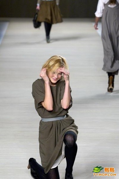 Fashion Show Oops (or How to break your ankle) | Blog de Superflicka